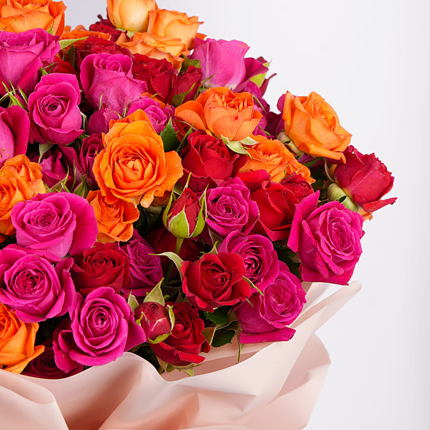 Order Vibrant Bunch of Spray Roses Online | Same-Day Delivery UAE - Fnp.ae