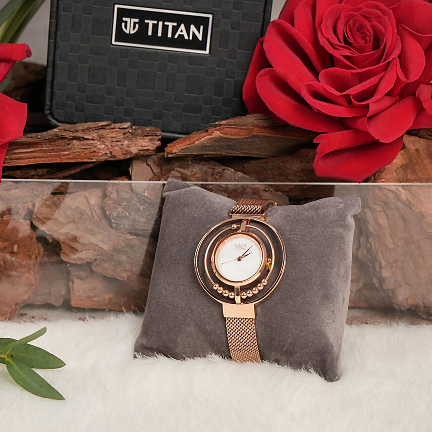 Order Titan Raga Watch For Her, Pearl Dial, Floral Gift Tray Online ...