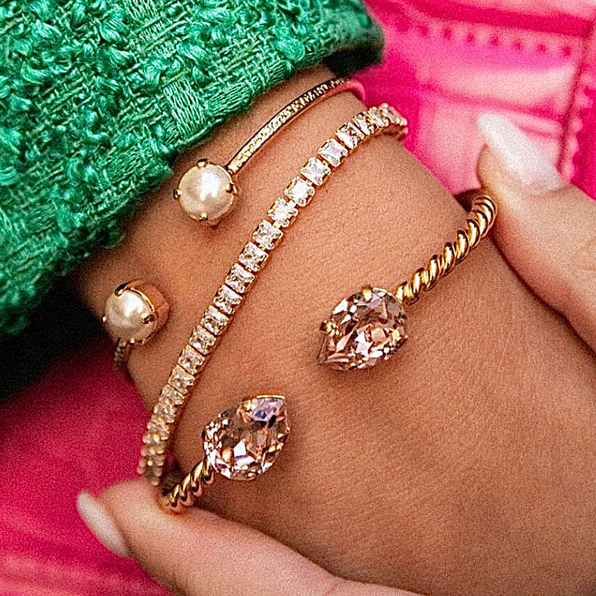 Order Earring and Bracelet Gift set for her Online | Same-Day Delivery ...