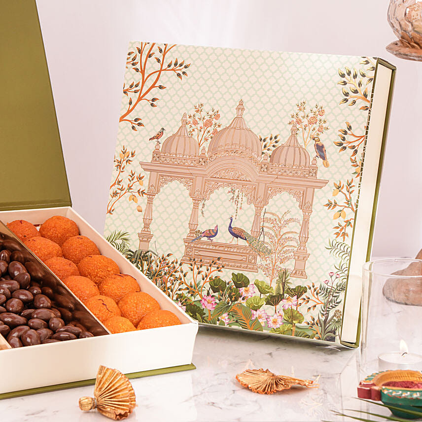 Order Perfect Diwali Trio Gift Box Online | Same-Day Delivery UAE - Fnp.ae