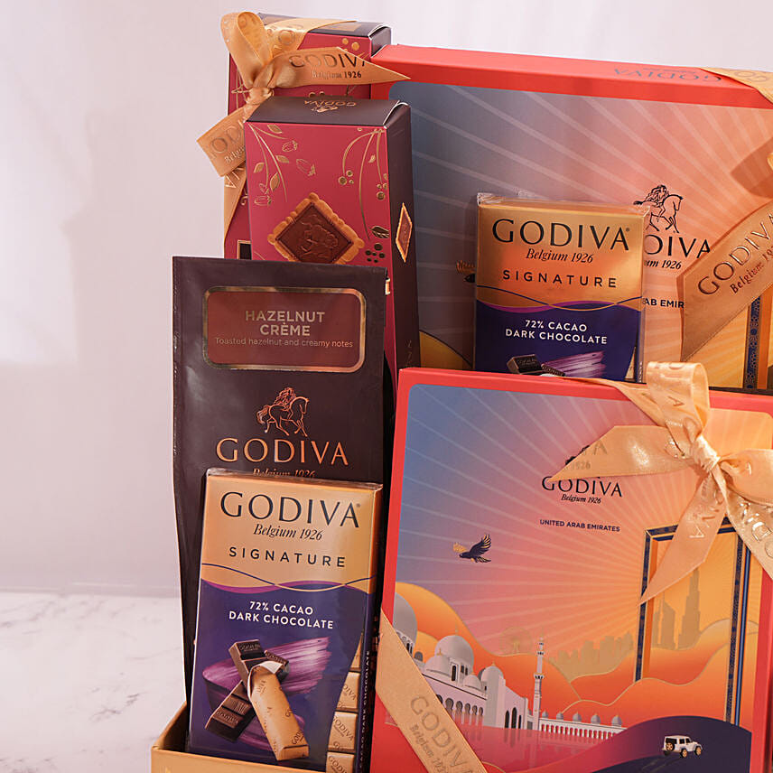 Order Godiva Luxury Hamper Large Online | Same-Day Delivery UAE - Fnp.ae