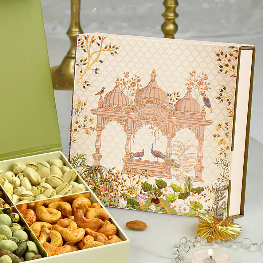 Order Assorted Dry Fruits Box Online | Same-Day Delivery UAE - Fnp.ae