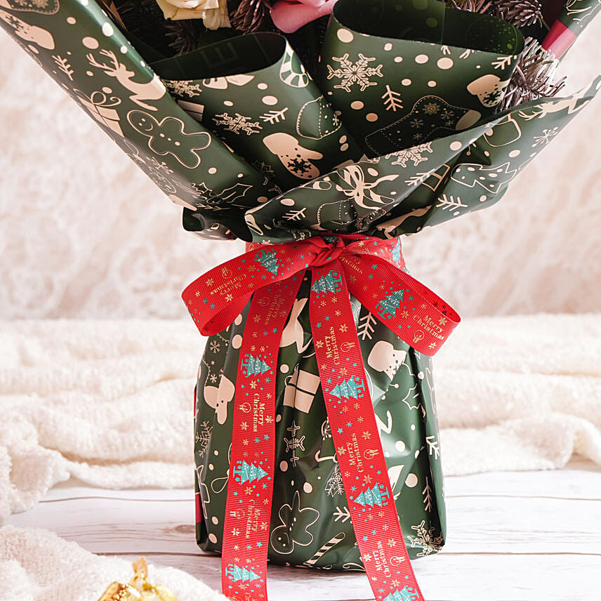 Order Merry Christmas Garden Roses Bouquet Online | Same-Day Delivery ...