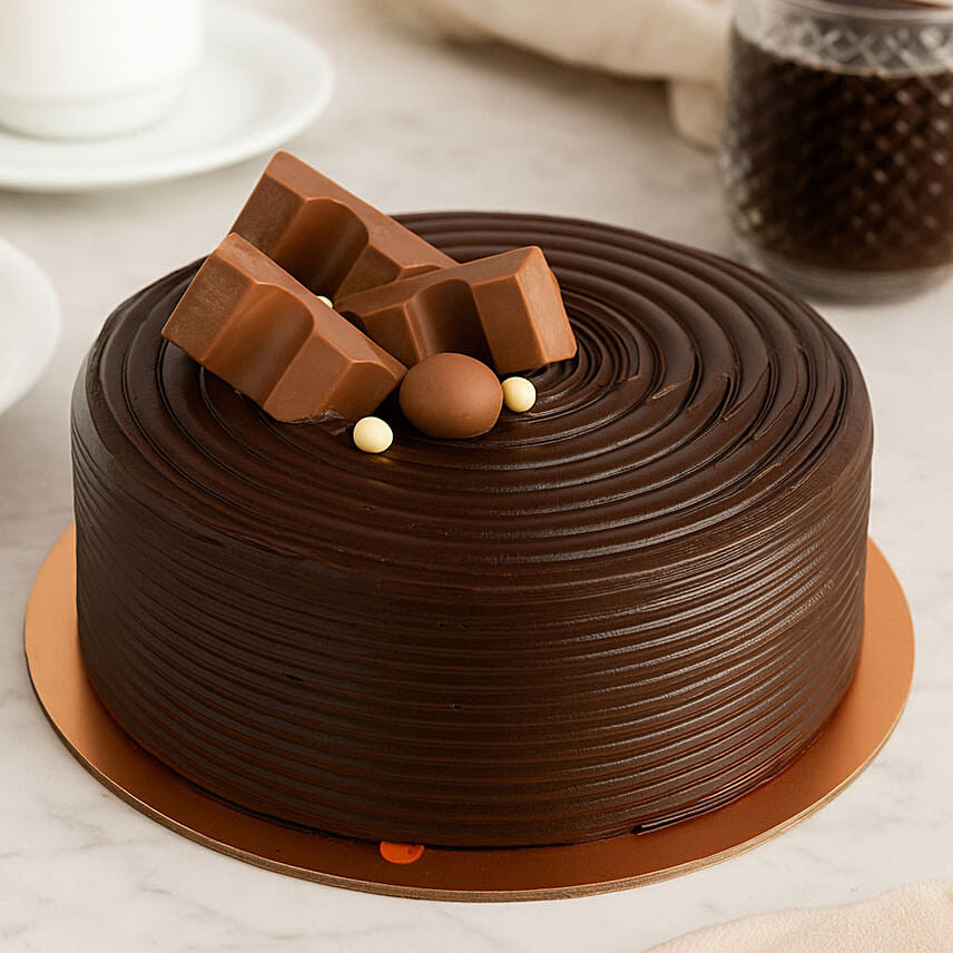 Order Chocolate Whirl Half Kg Cake Online | Same-Day Delivery UAE - Fnp.ae