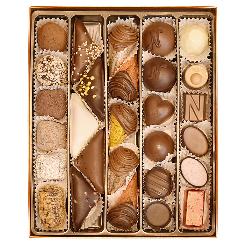 Order Diwali Extra Large Gift box by Neuhaus 38 Chocolates Online ...