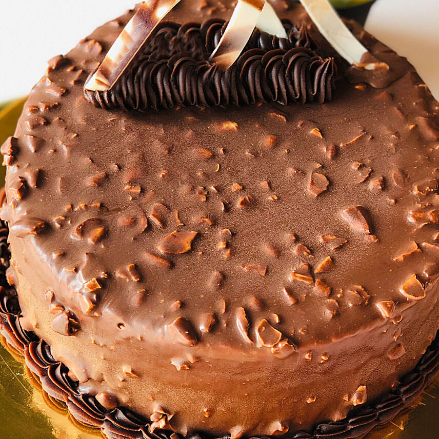 Online Appetizing Choco Crunchy Cake Half Kg Gift Delivery in Qatar - FNP