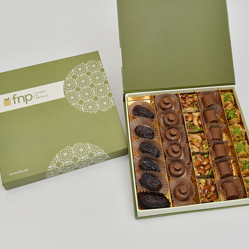 Online Arabic Mix Sweets Box Gift Delivery in Qatar - Fnp.ae