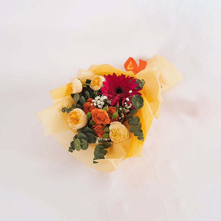Online Compelling Love Gift Delivery in Qatar - FNP