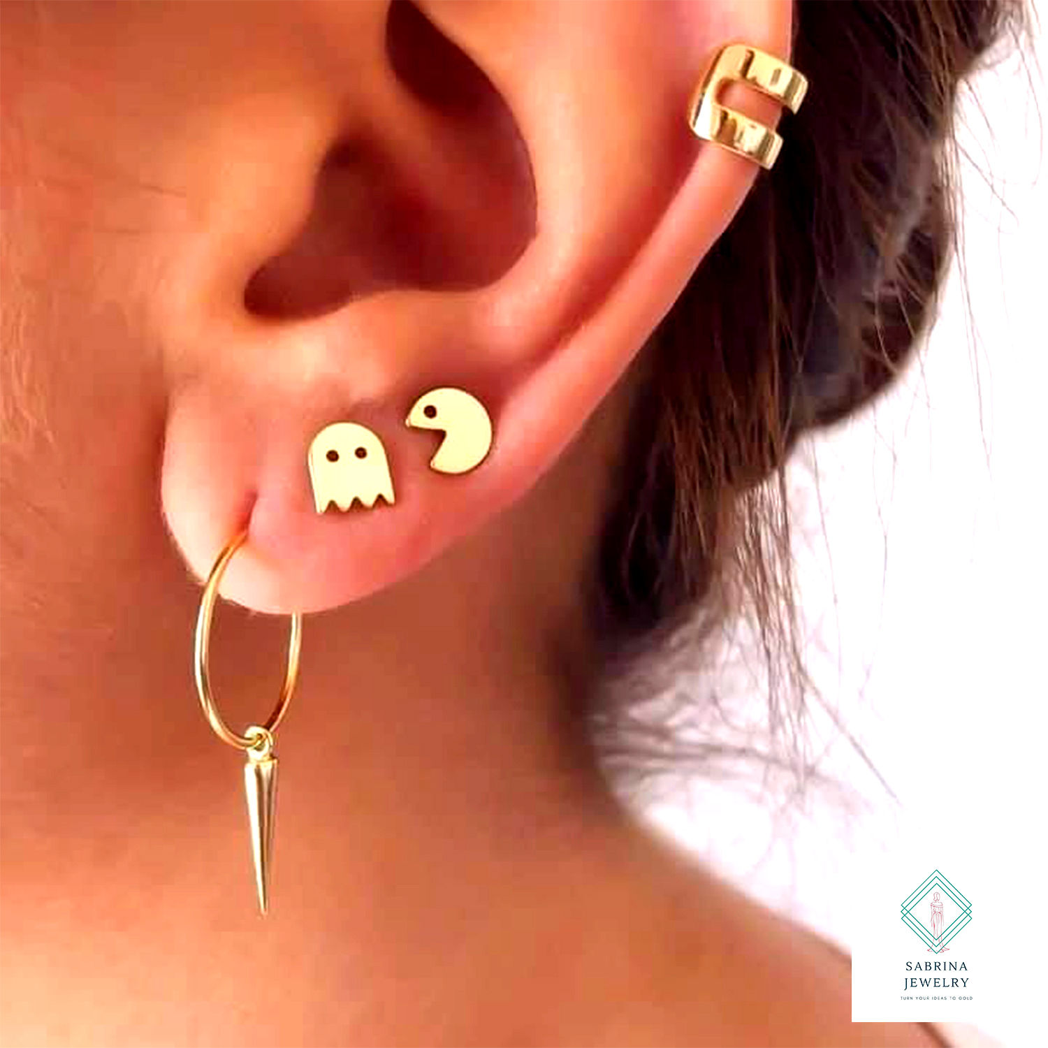 Online Pac Man Gold Earring Gift Delivery in Qatar - Fnp.ae