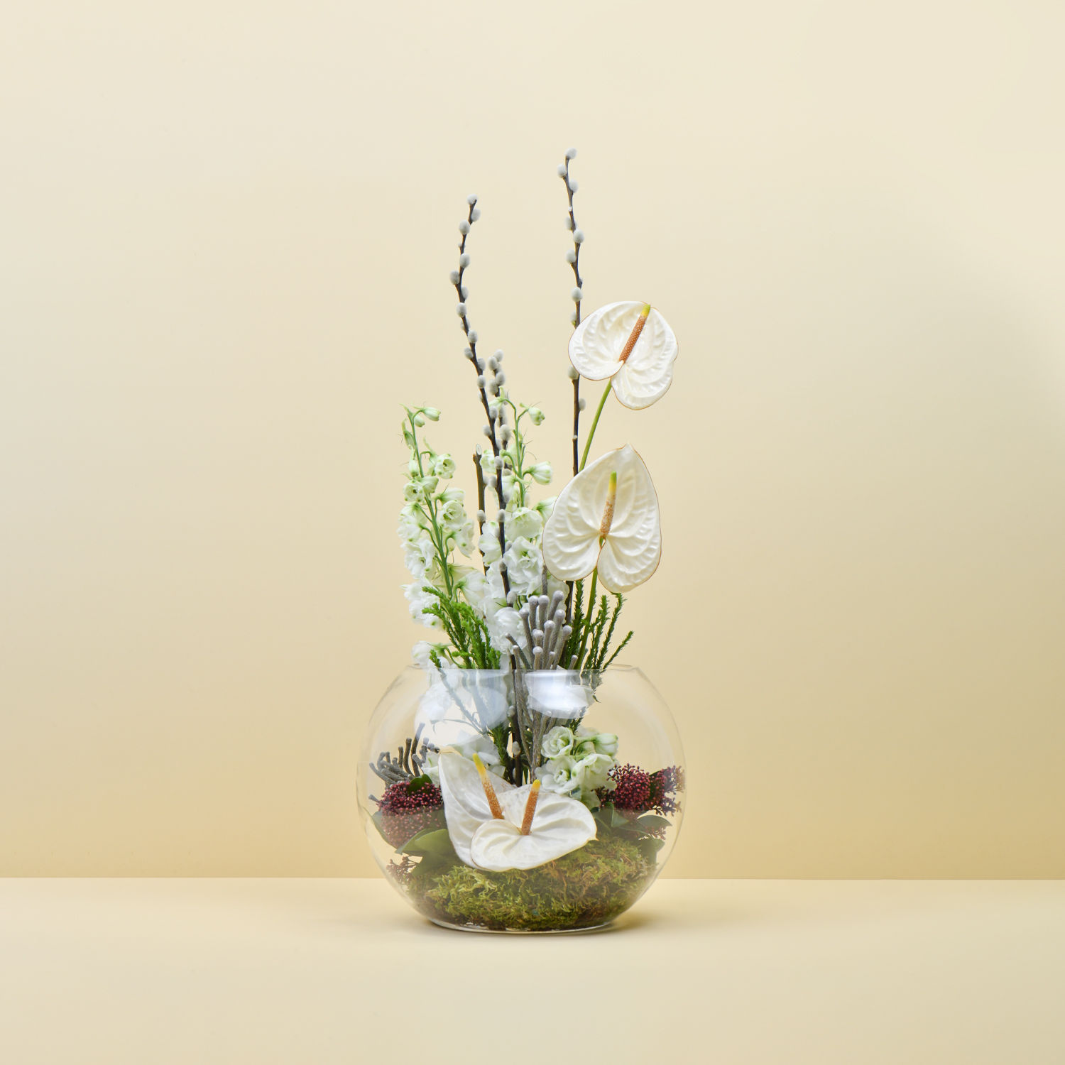 Online Flowers In Fish Bowl Gift Delivery in Qatar - Fnp.ae