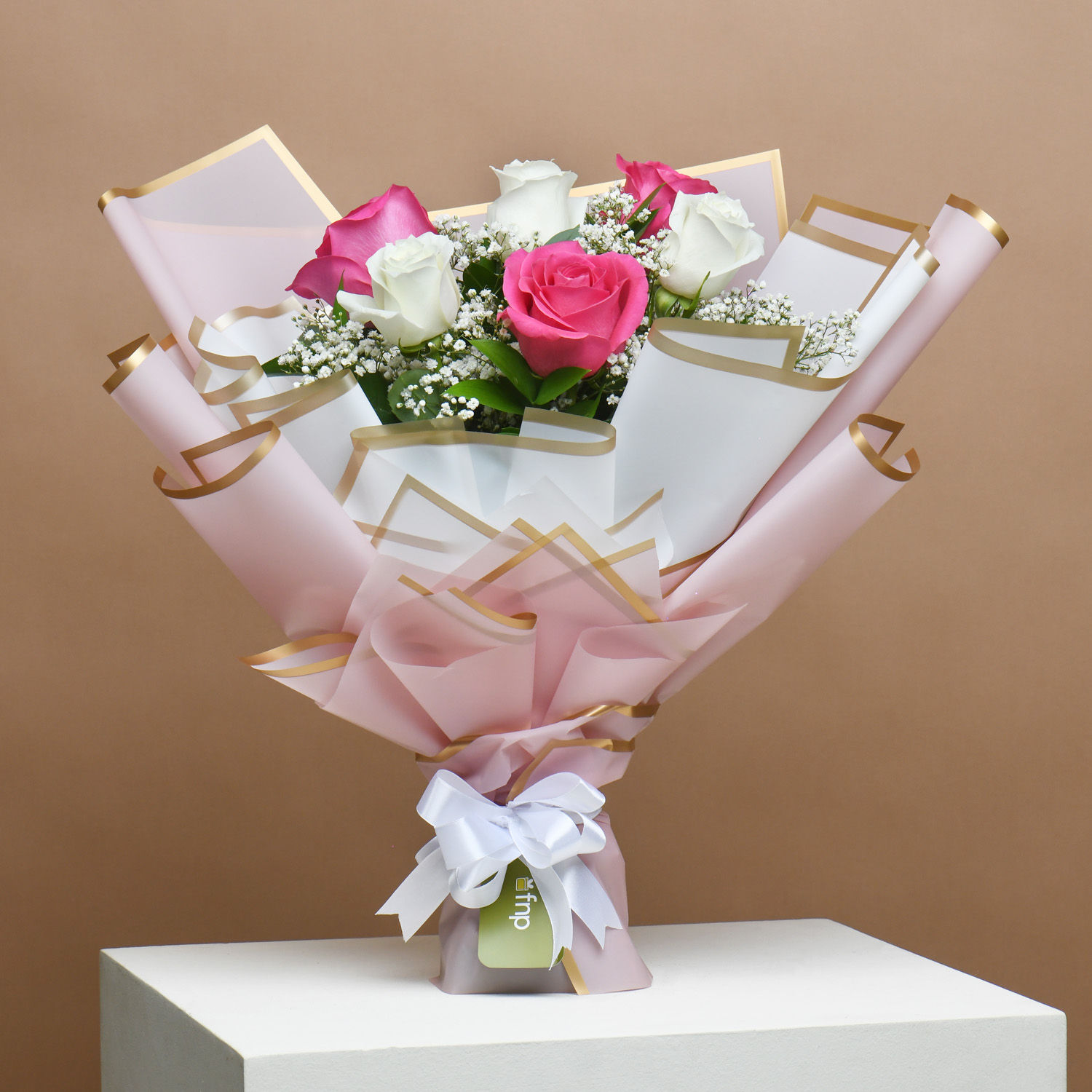 Online Eternal Love Roses Bouquet Gift Delivery in Qatar - FNP