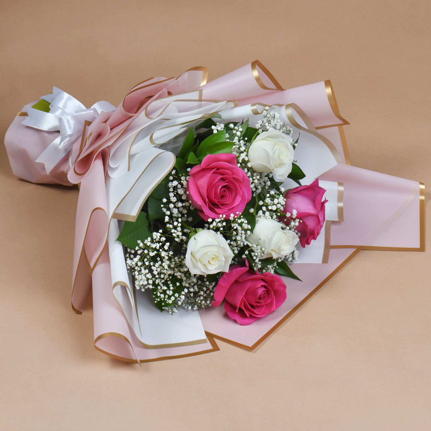 Online Eternal Love Roses Bouquet Gift Delivery in Qatar - FNP