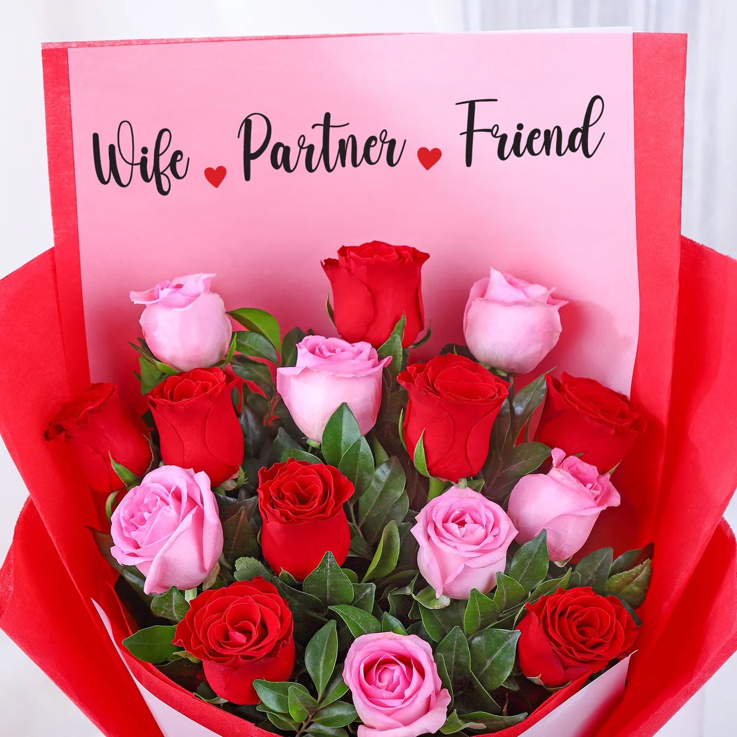 Online Romantic Roses for Her Gift Delivery in Qatar - Fnp.ae