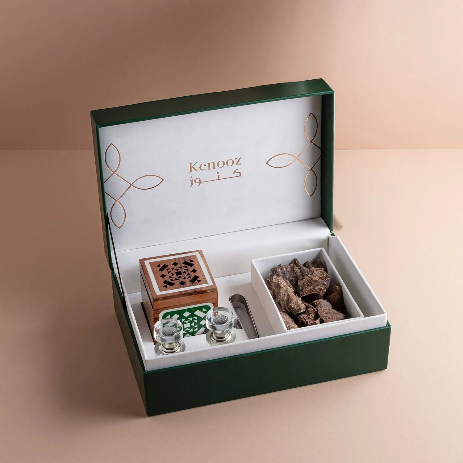 Online Kenooz Luxe Essence Box Experience Ultimate Ramadan Luxury Gift ...