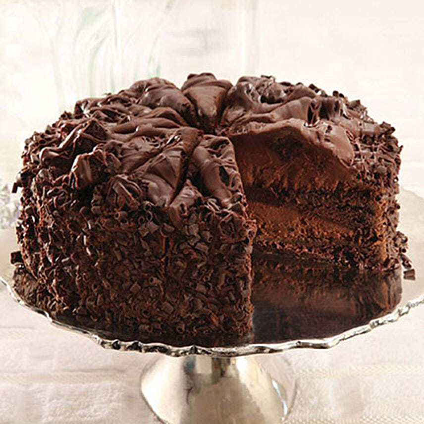 Online Frozen Chocolate Cake 3 Pound Half Kg Gift Delivery in Saudi arabia FNP
