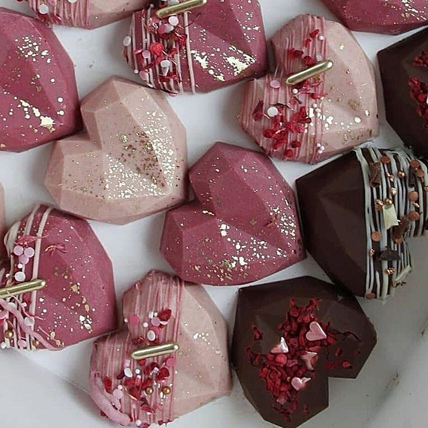 Online Heart Shape Chocolate Flavour Cakesicles Gift Delivery in Saudi ...