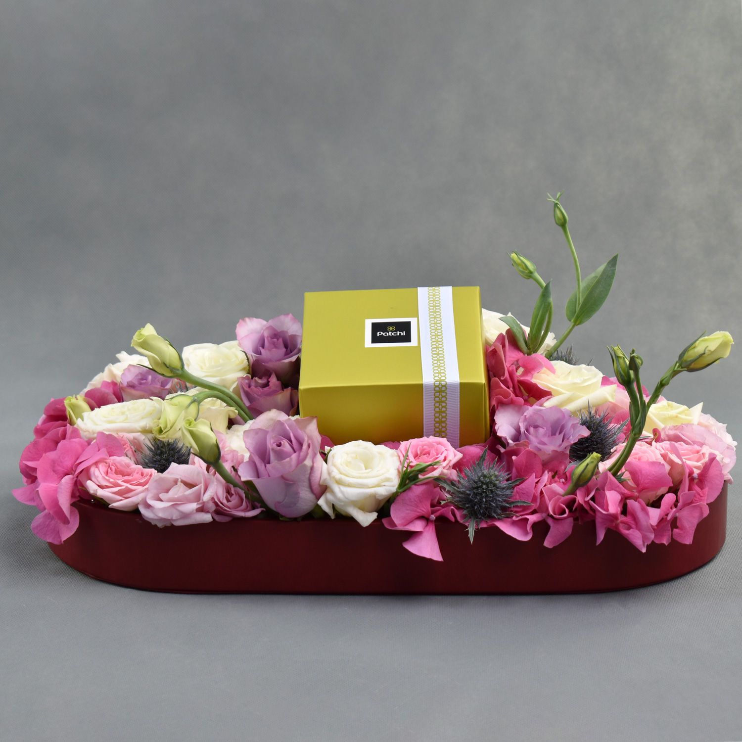 Online Floral Bed In Premium Tray With Patchi Box Gift Delivery in ...