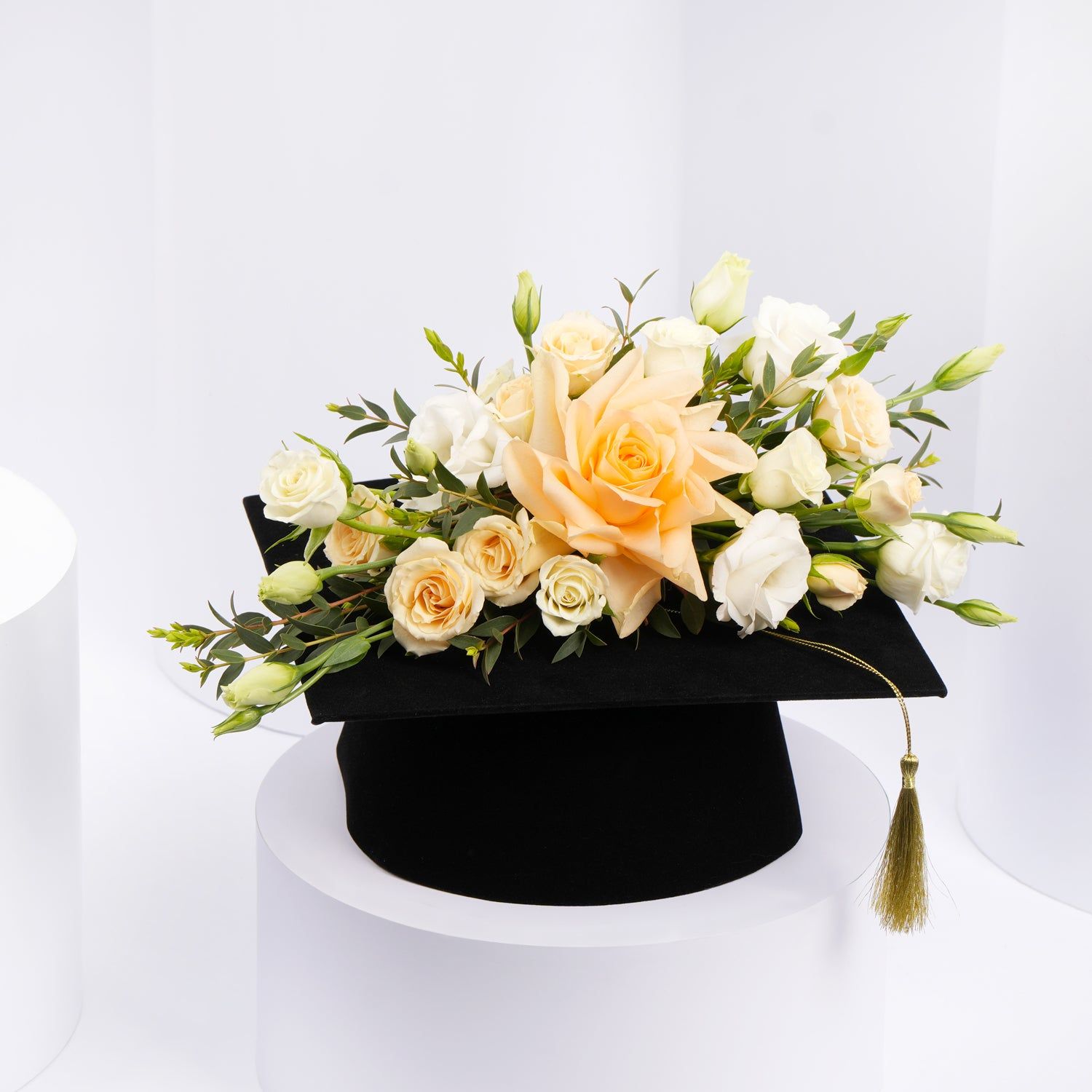 Online Blooming Graduation Cap - Elevate Your Grad Style Gift Delivery ...