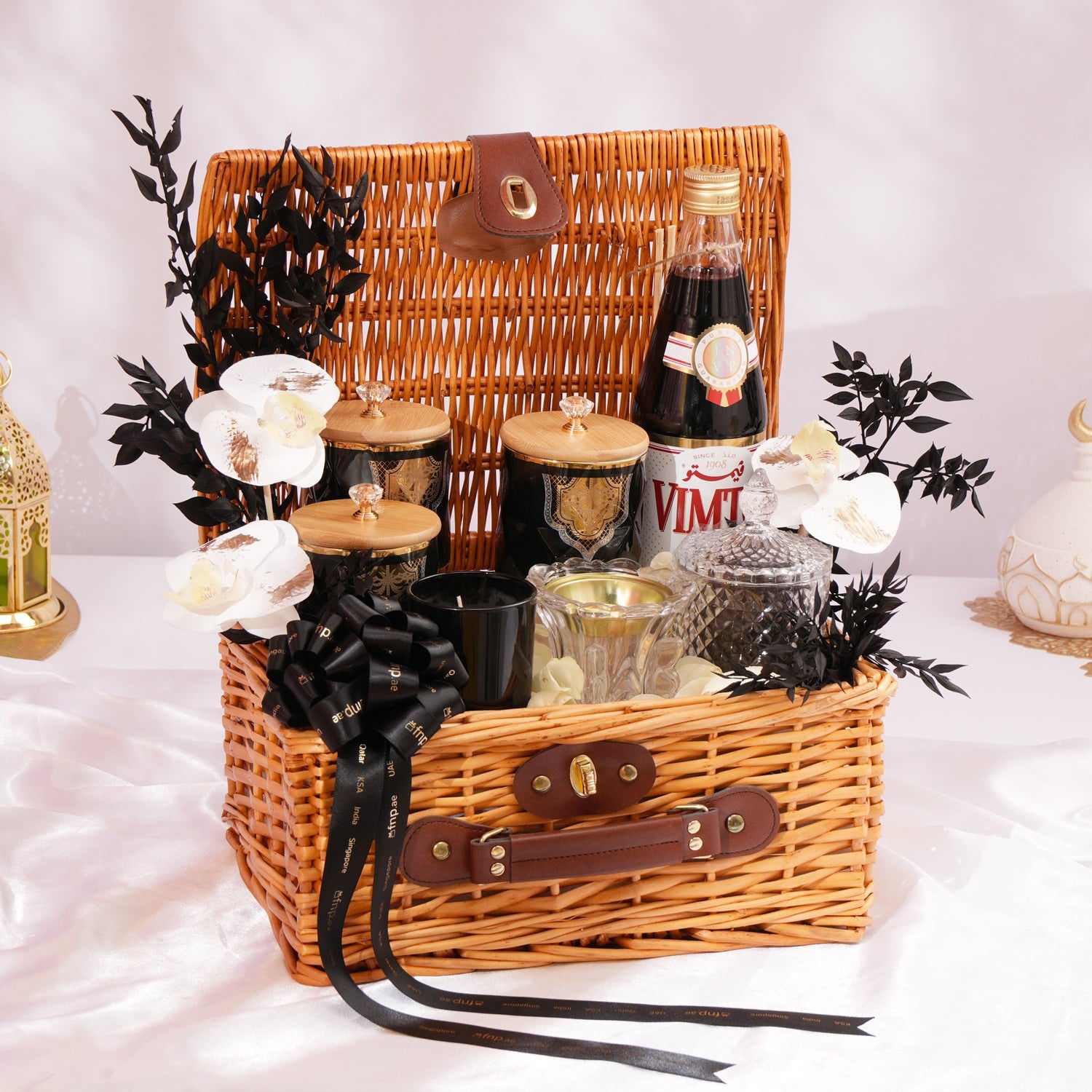 Online Ramadan Gifts Of Grace Basket Gift Delivery in Saudi-arabia - Fnp.ae