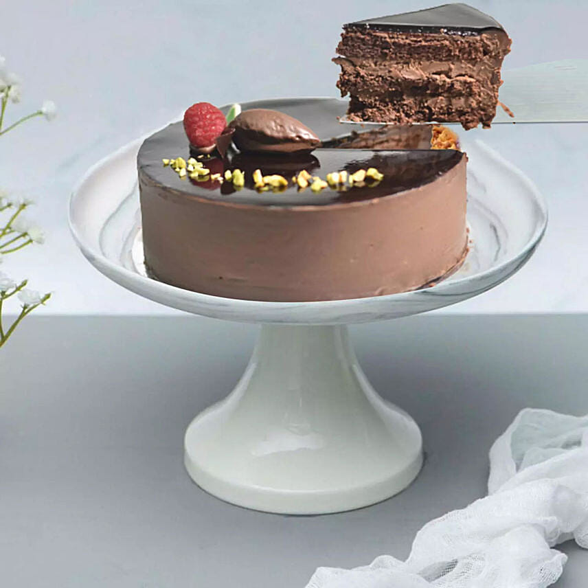 Online Rich Chocolate Cake Gift Delivery in Singapore - FNP