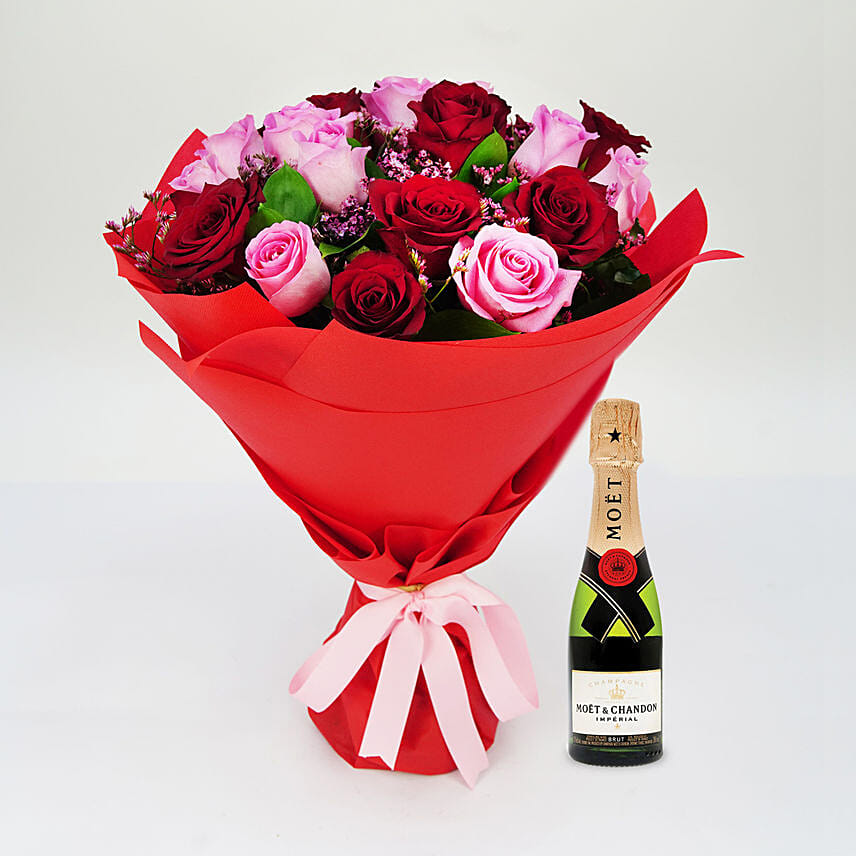 Online 10 Pink & 10 Red Roses Bouquet With Mini Moet Champagne 200 Ml ...