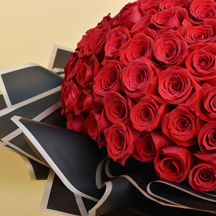 Online 200 Valentine Roses Bouquet Gift Delivery in Singapore - FNP
