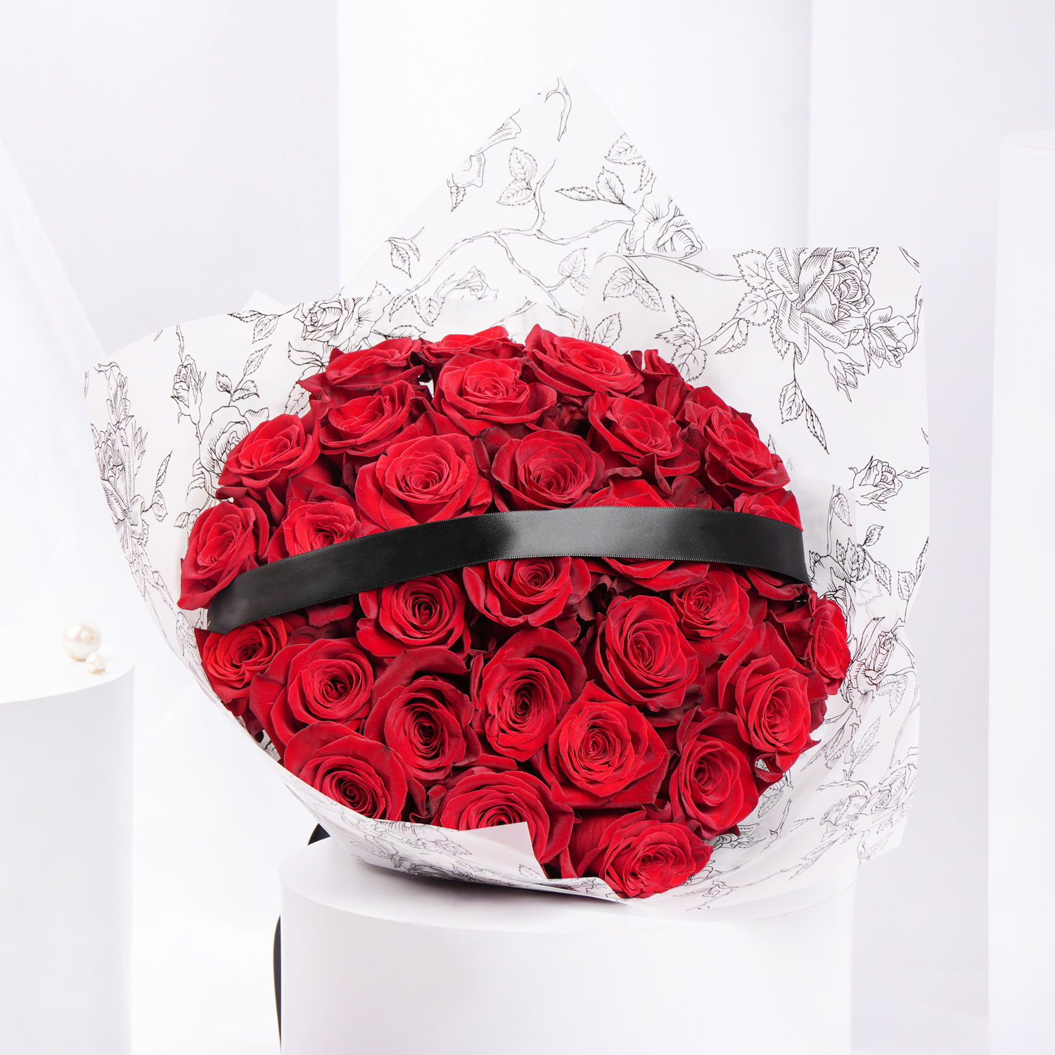 Online 35 Red Roses Expression Bouquet Gift Delivery in Singapore - FNP