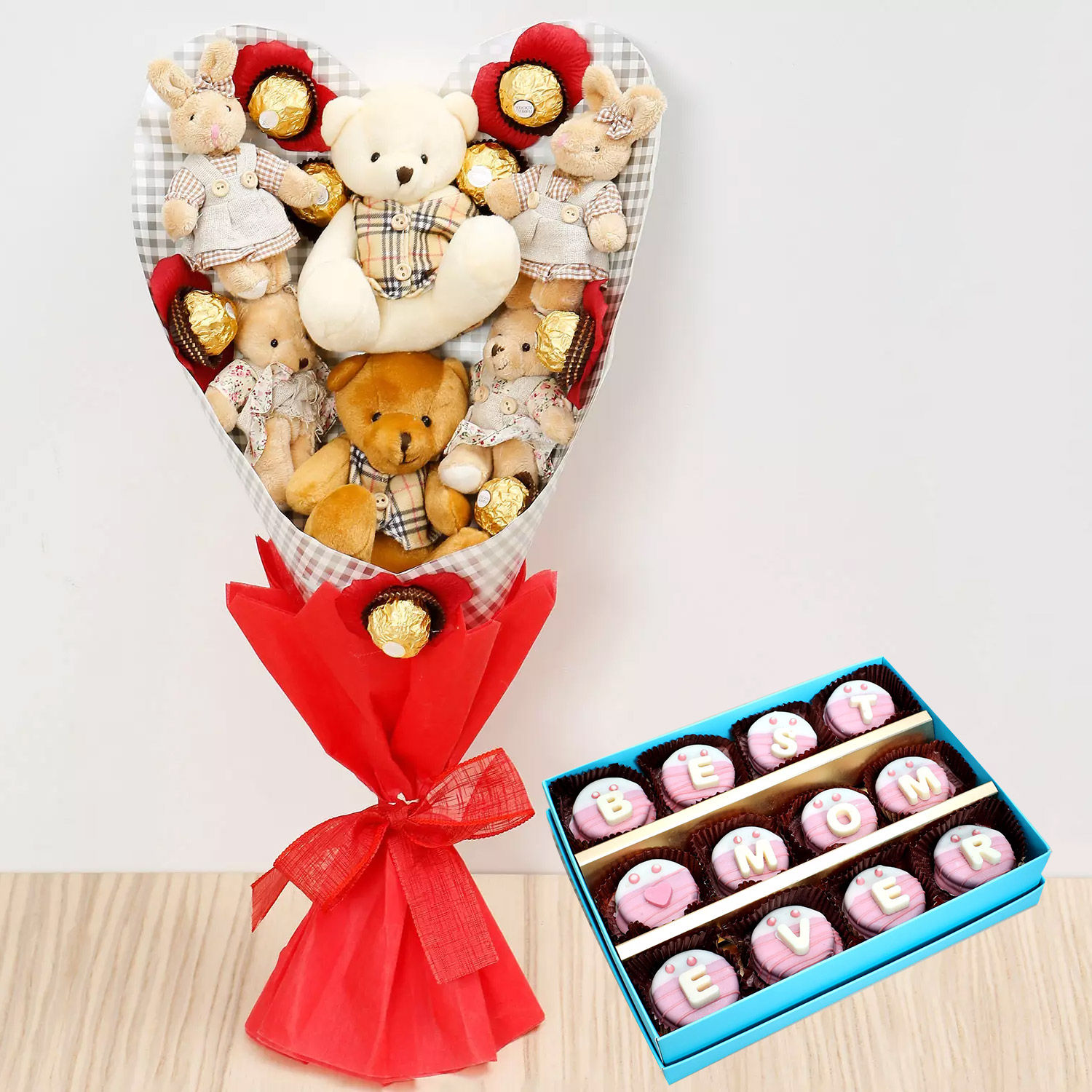 Online Tender Hugs and Best Mom Ever Cookies Gift Delivery in UAE - FNP