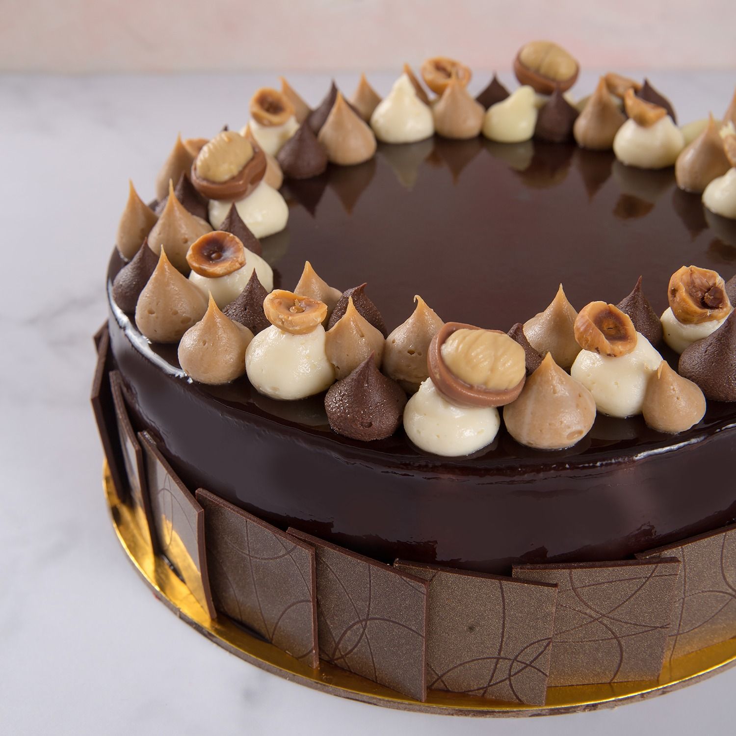 Order Crunchy Chocolate Hazelnut Cake- Half Kg Online | Same-Day ...