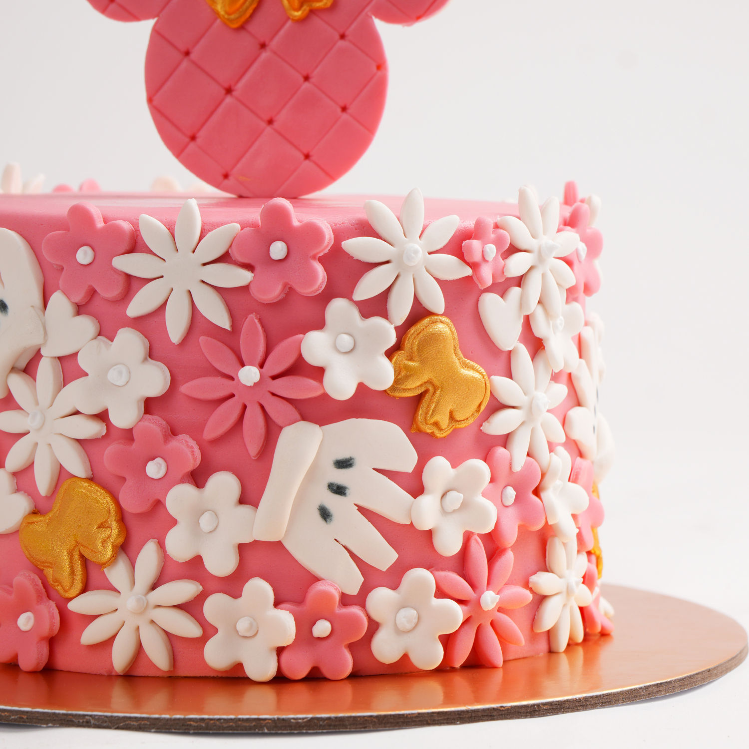 Online Cute Minnie Mouse First Birthday Cake Gift Delivery in UAE - FNP
