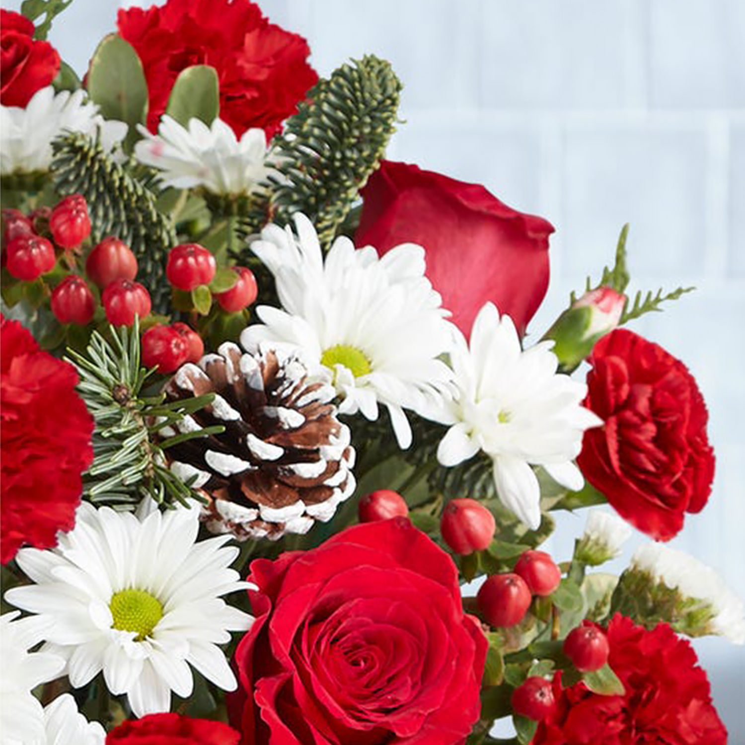 Order Shimmer Flower Arrangement Online | Same-Day Delivery UAE - Fnp.ae