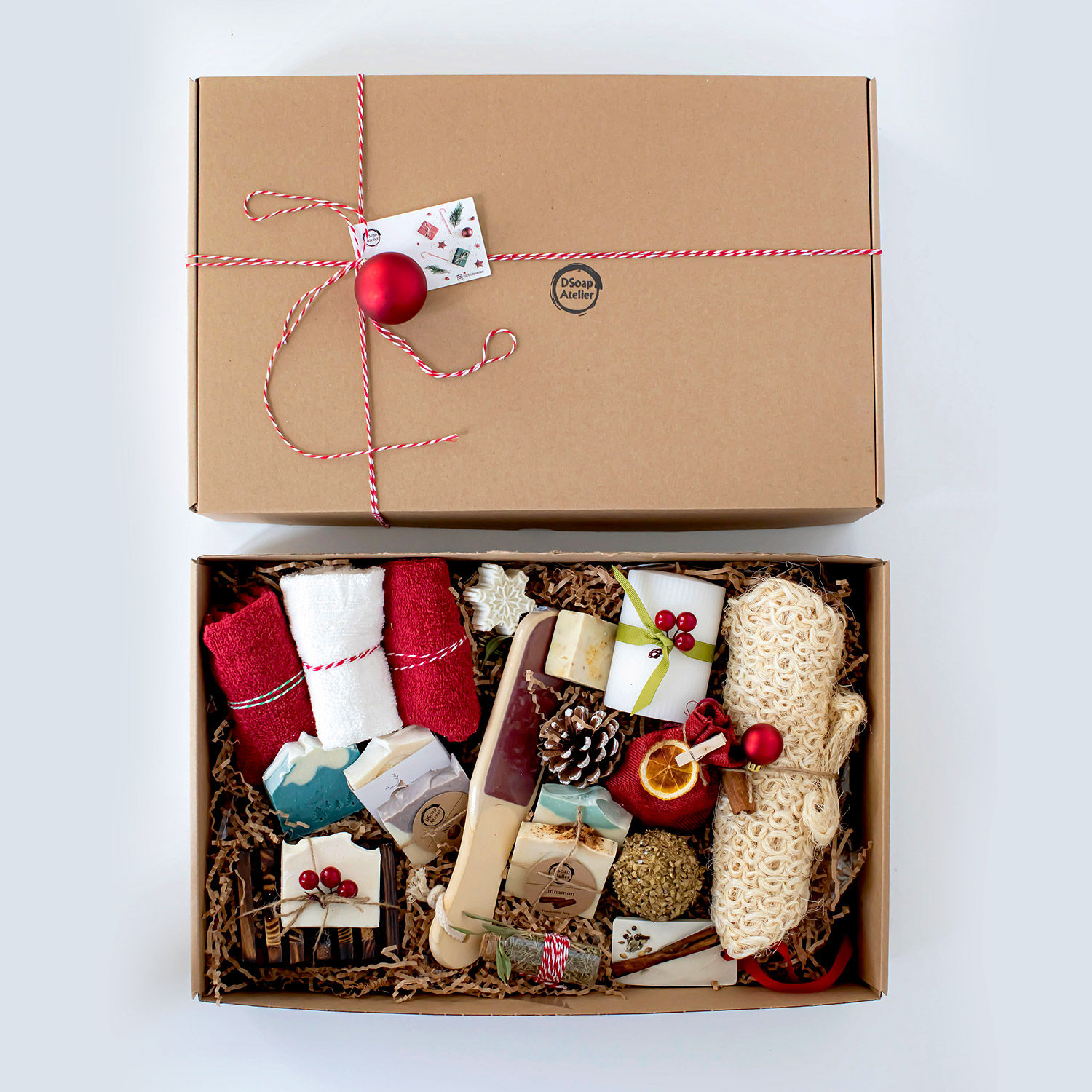 Online Grand Christmas Personal Care Hamper Gift Delivery in UAE - FNP