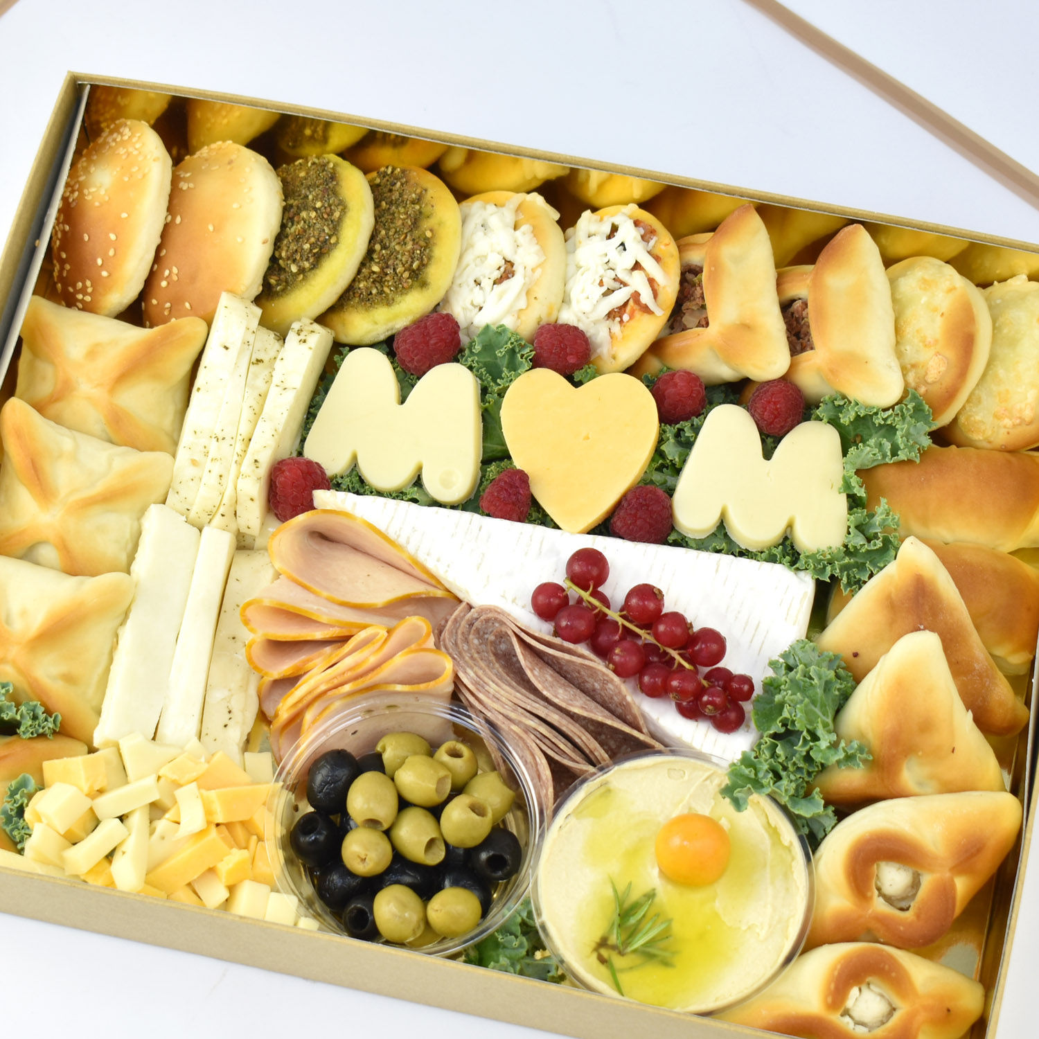Order Cheesebox For Mom Online | Same-Day Delivery UAE - Fnp.ae