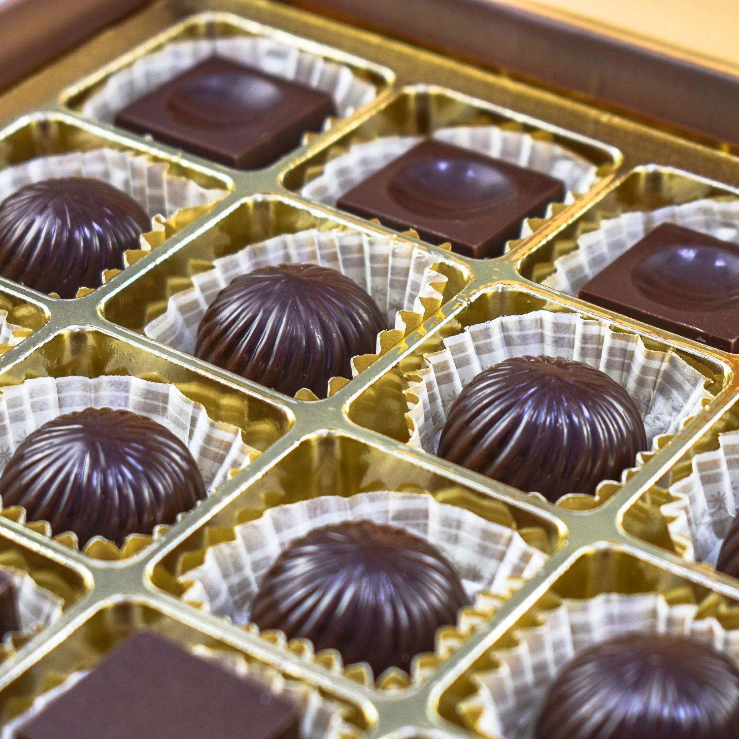 Order Premium Dark Chocolate Box Small Online | Same-Day Delivery UAE ...