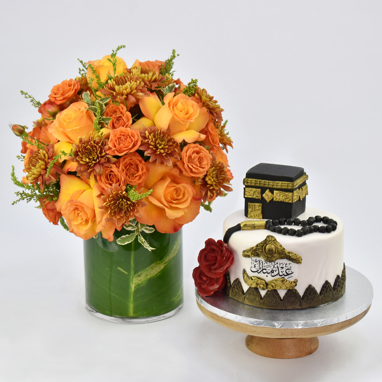 Order Hajj Mubarak Vanilla Cake With Flowers Online | Same-Day Delivery ...