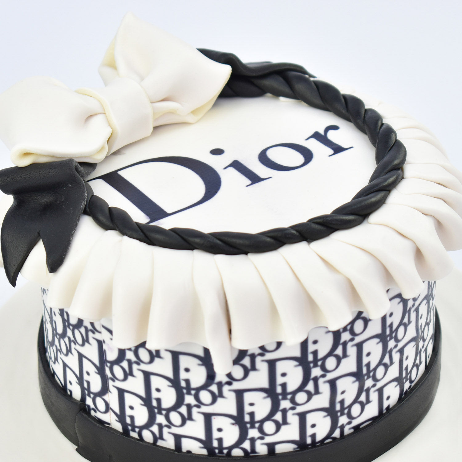 Online Dior Love Designer Chocolate Cake Gift Delivery in UAE - FNP