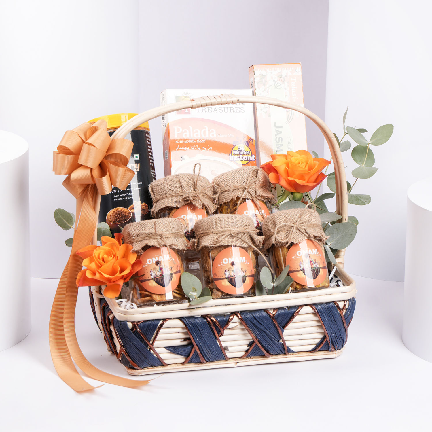 Online Ambrosial Onam Hamper Gift Delivery in UAE - FNP