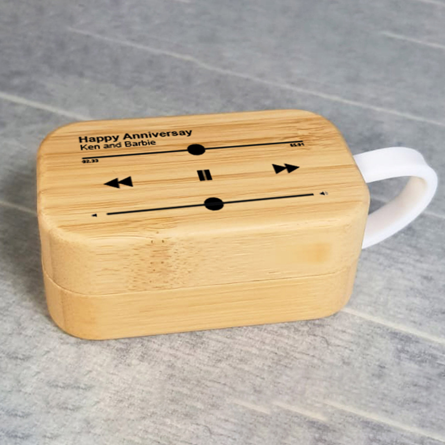 Order Personalised Earbuds with Case Online | Same-Day Delivery UAE ...