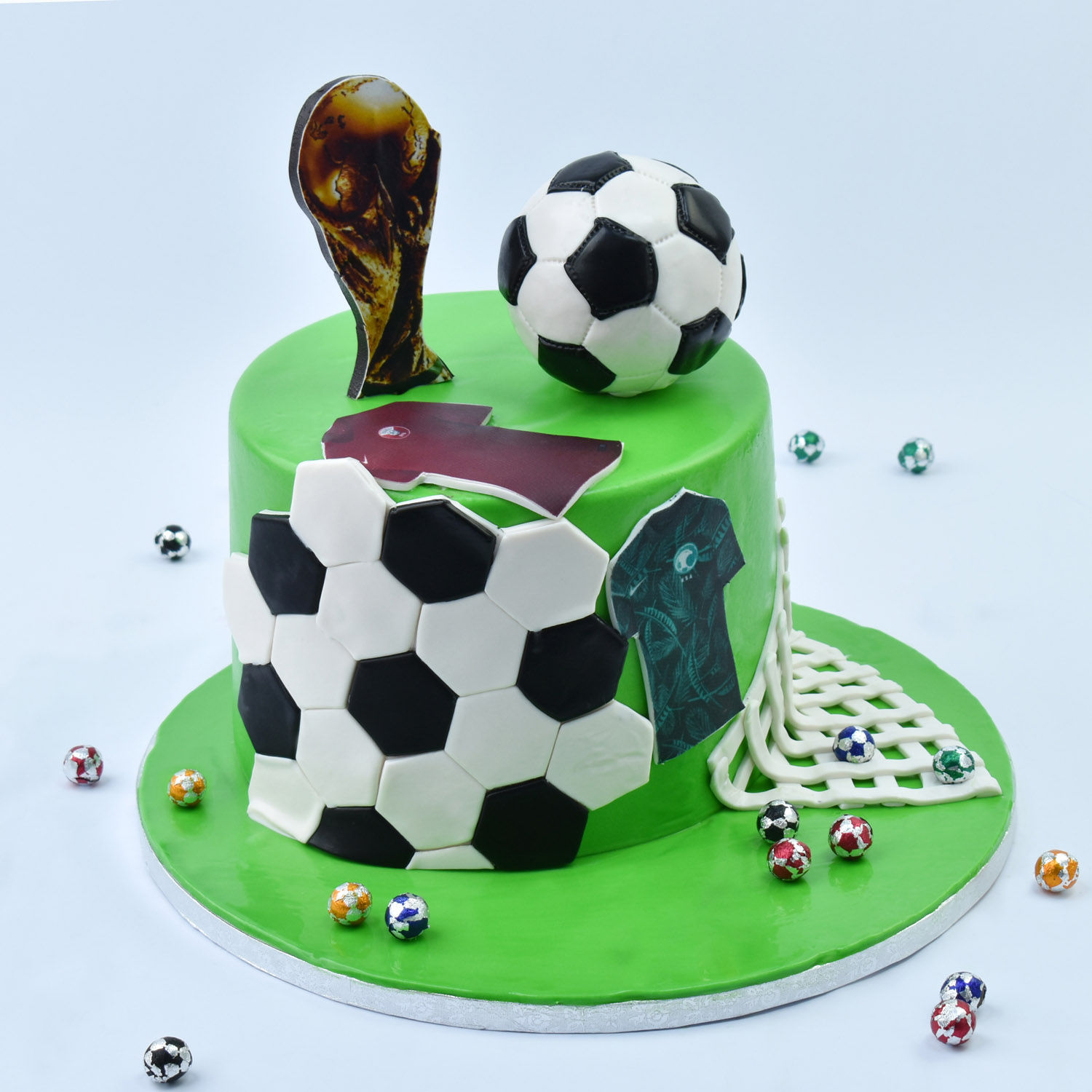 Online Live Football Red Velvet Cake Gift Delivery in UAE - FNP