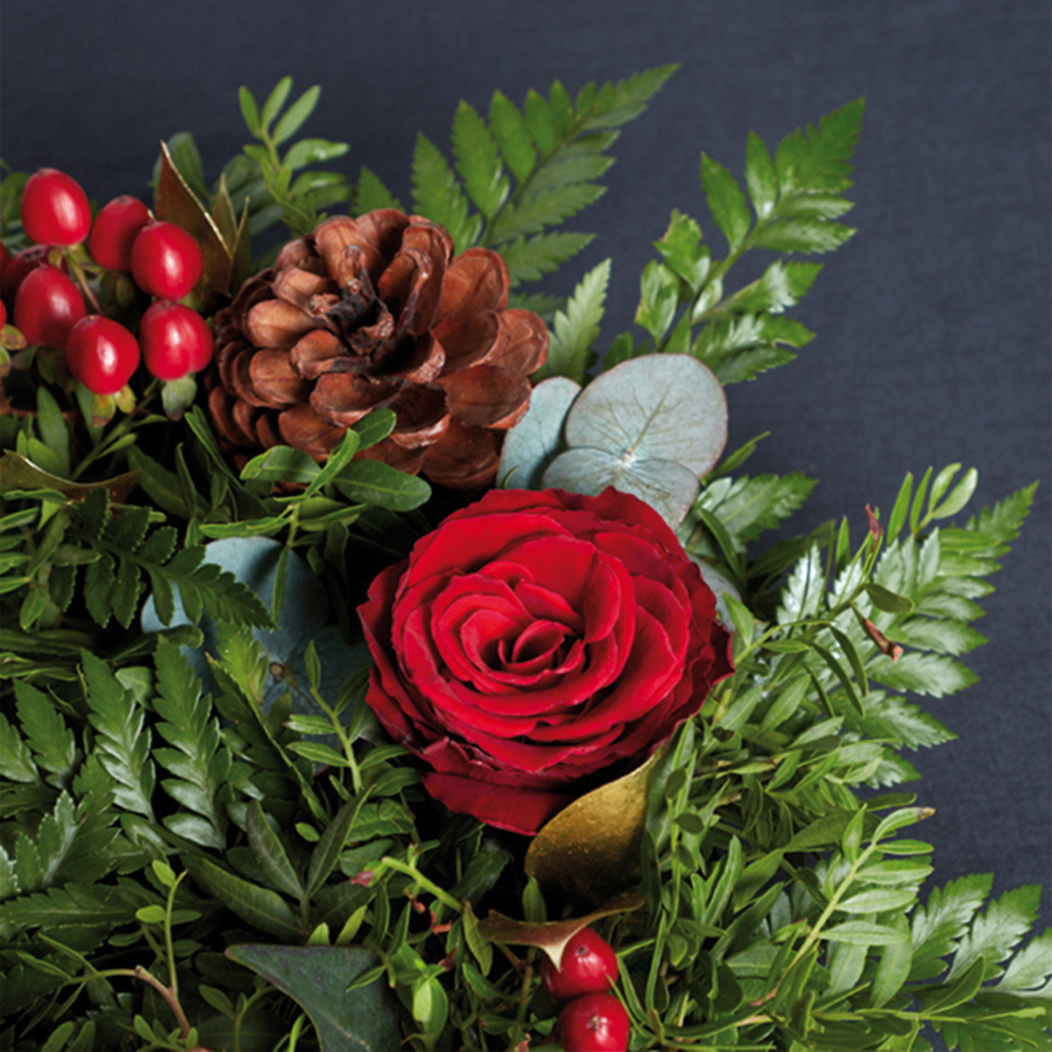 Order Christmas Center Table Arrangements Online | Same-Day Delivery ...