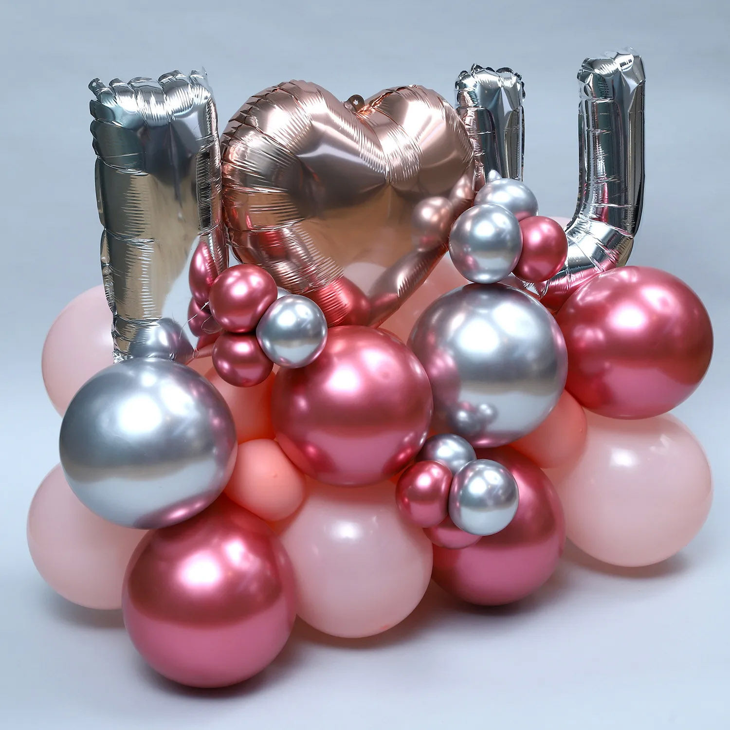 Order I Love you Balloon Arrangement Online | Same-Day Delivery UAE ...