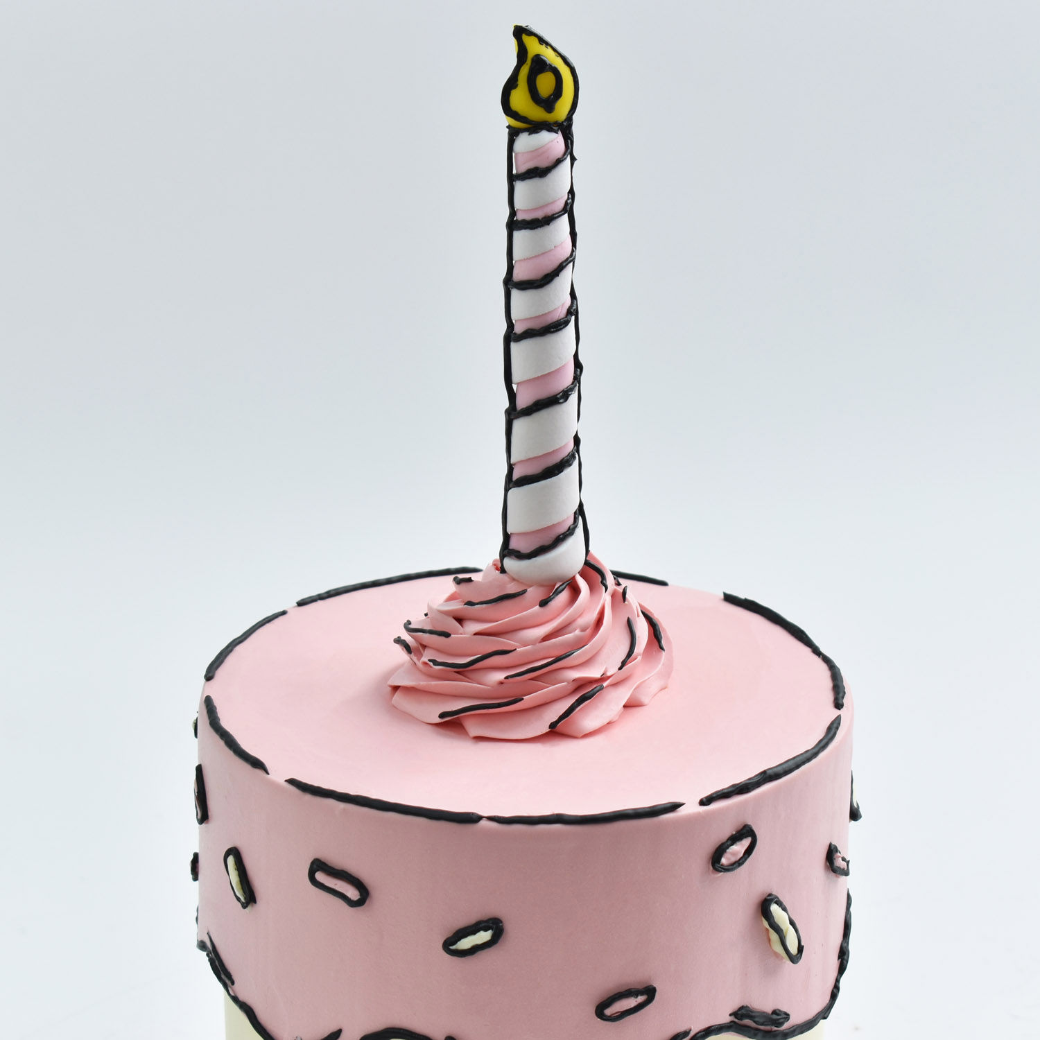 Online Birthday Celebration 2D Vanilla Cake Gift Delivery in UAE - FNP