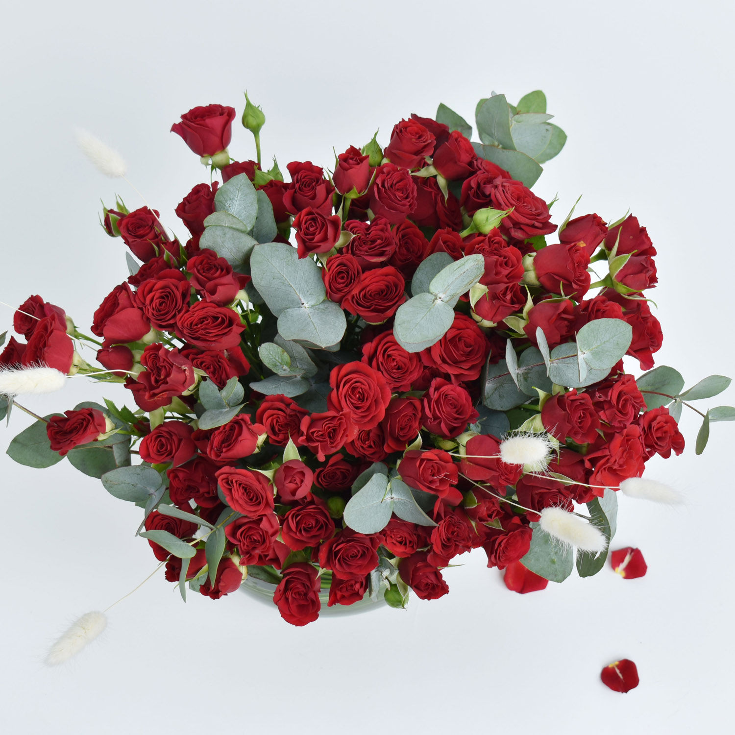 Order Spray Roses In a Vase Online | Same-Day Delivery UAE - Fnp.ae
