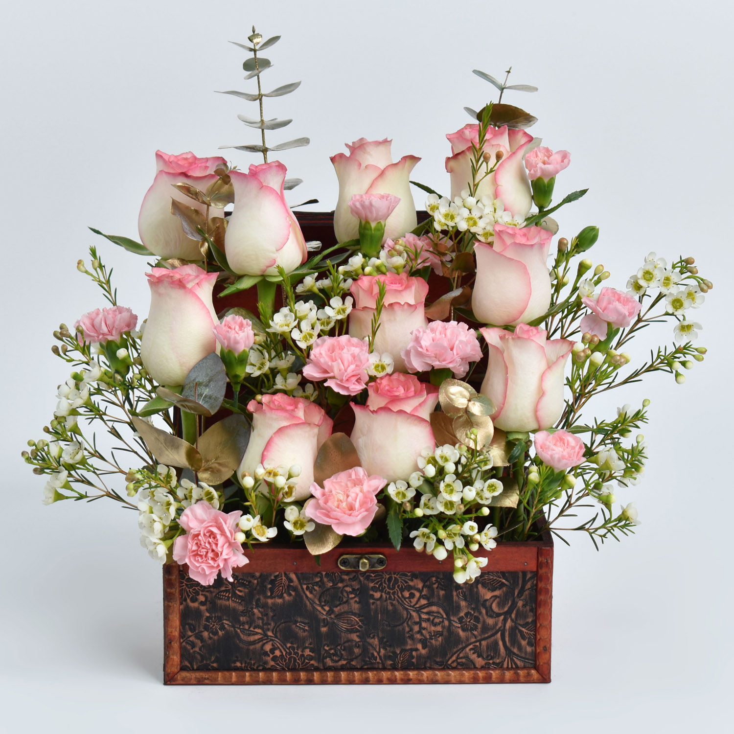 Order Treasured Love Flowers Box Online | Same-Day Delivery UAE - Fnp.ae