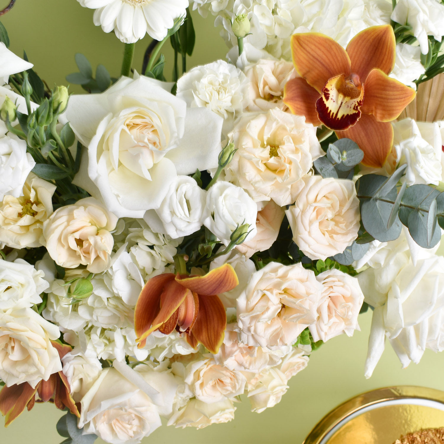 Online Birthday Wishes Grand Box Arrangement with Gold Cake Gift ...