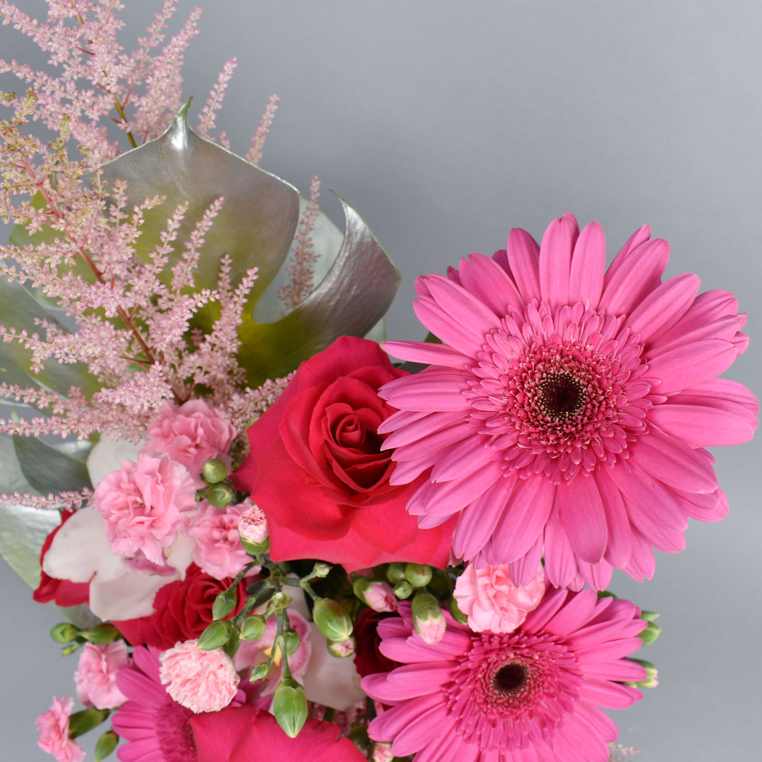Order Magical Grace Flowers in a vase Online | Same-Day Delivery UAE ...