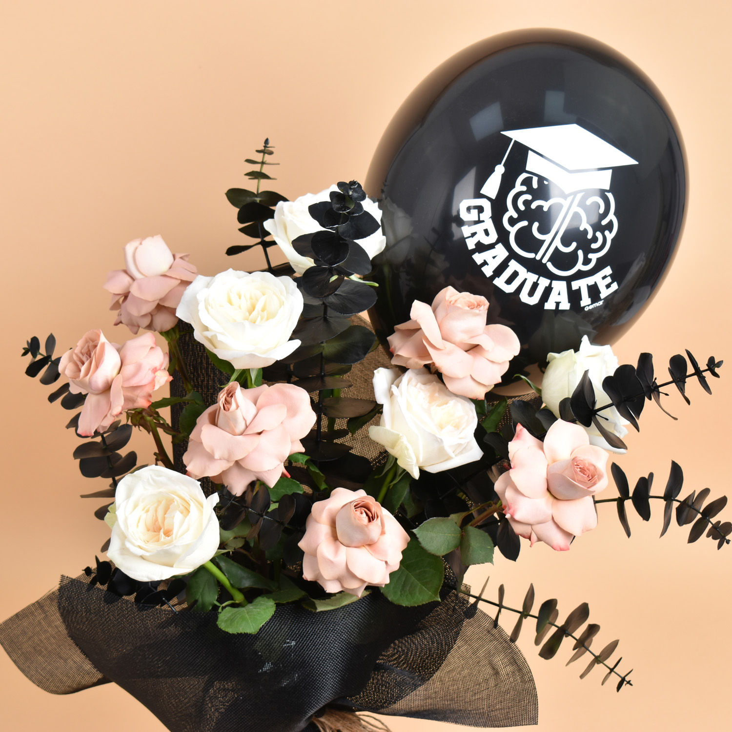 Order Celebrate Graduation Flowers Bouquet Online | Same-Day Delivery UAE - Fnp.ae