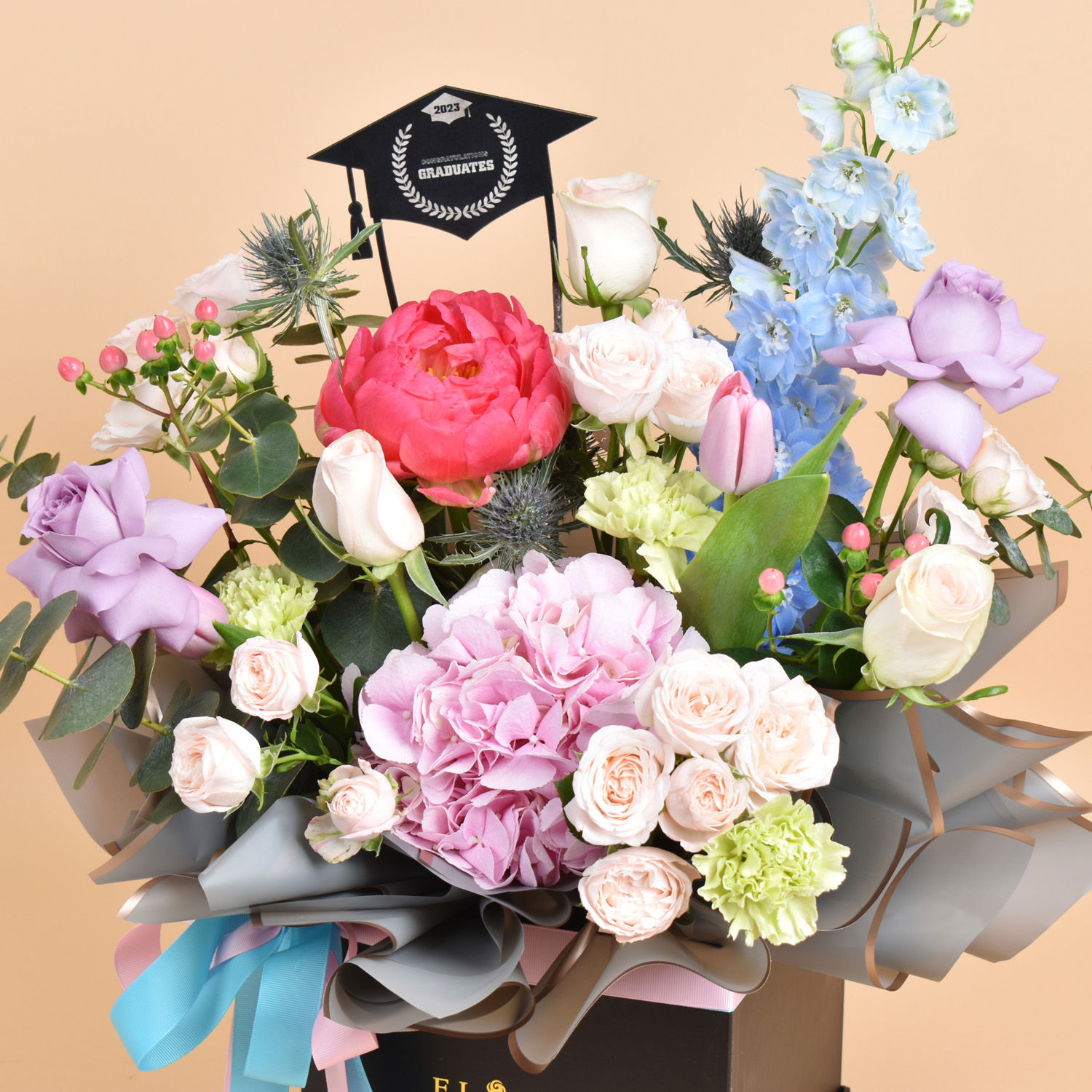 Order Congrats Graduate Flowers Online | Same-Day Delivery UAE - Fnp.ae