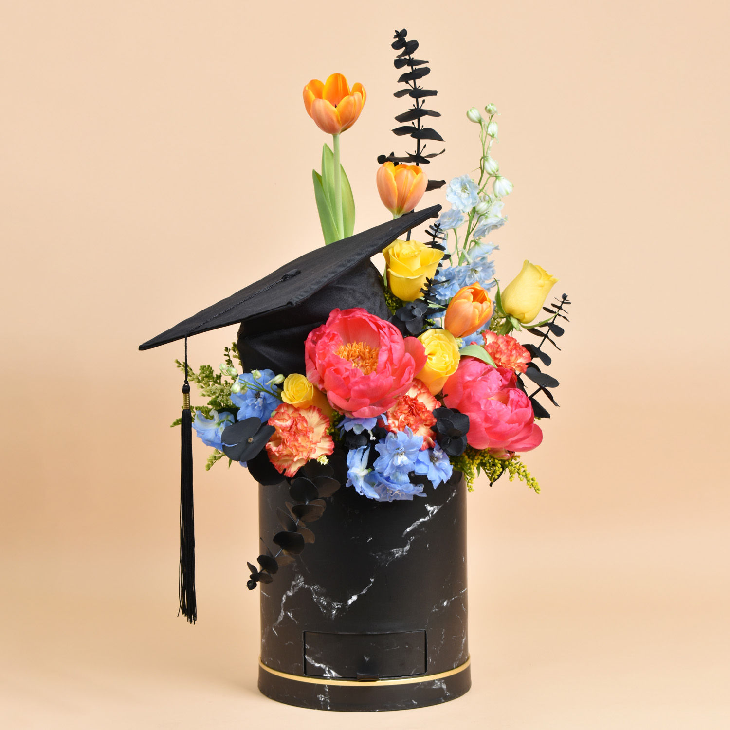 Order Graduation Hat Box Flowers Online | Same-Day Delivery UAE - Fnp.ae
