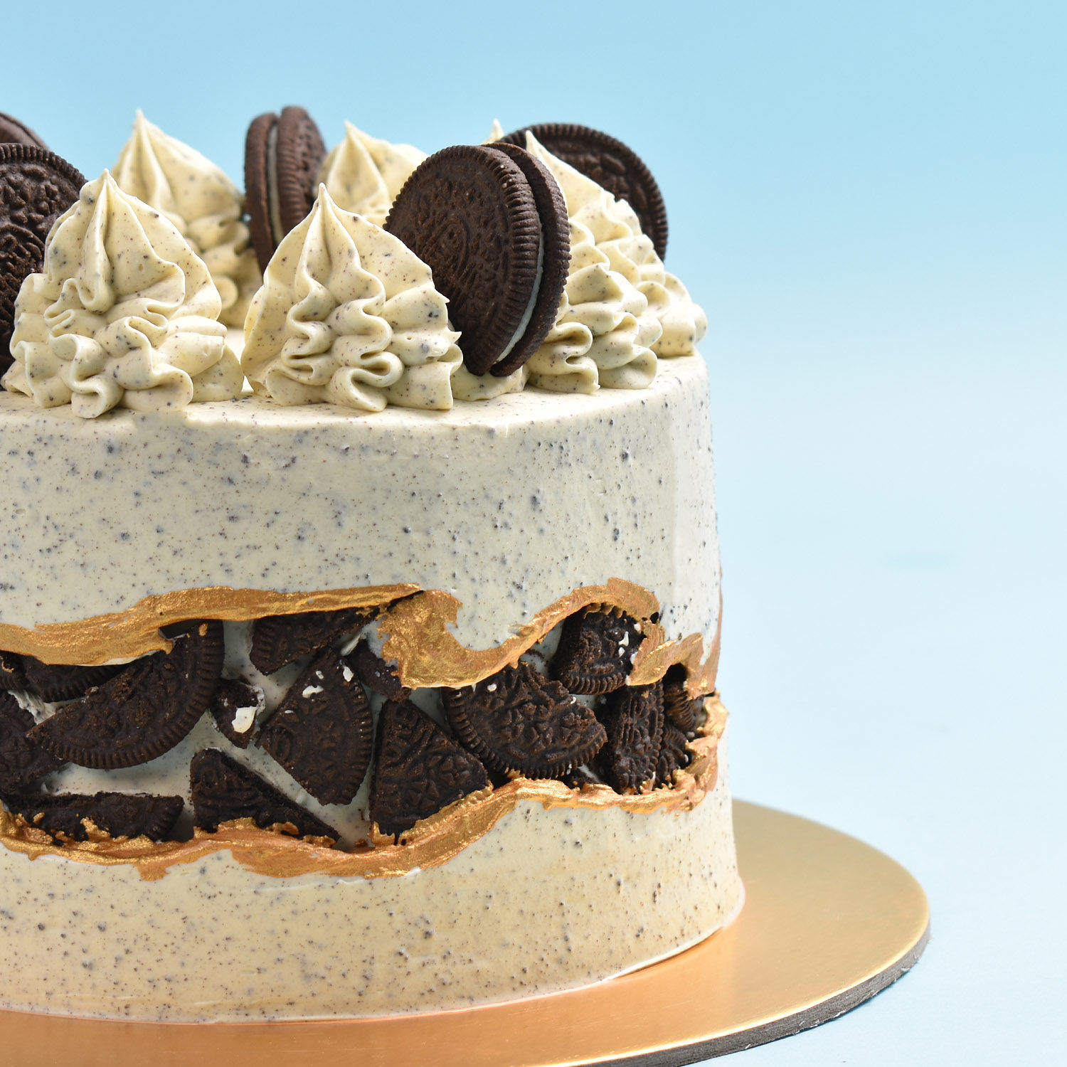 Order Oreo Cheese Cake 8 Portions Online | Same-Day Delivery UAE - Fnp.ae